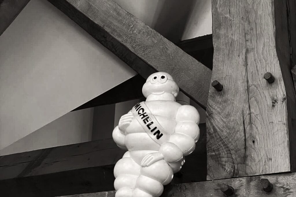 MODESTLY MICHELIN: DINING AT THE HAND AND FLOWERS - Beau Monde Traveler Luxury Travel Magazine